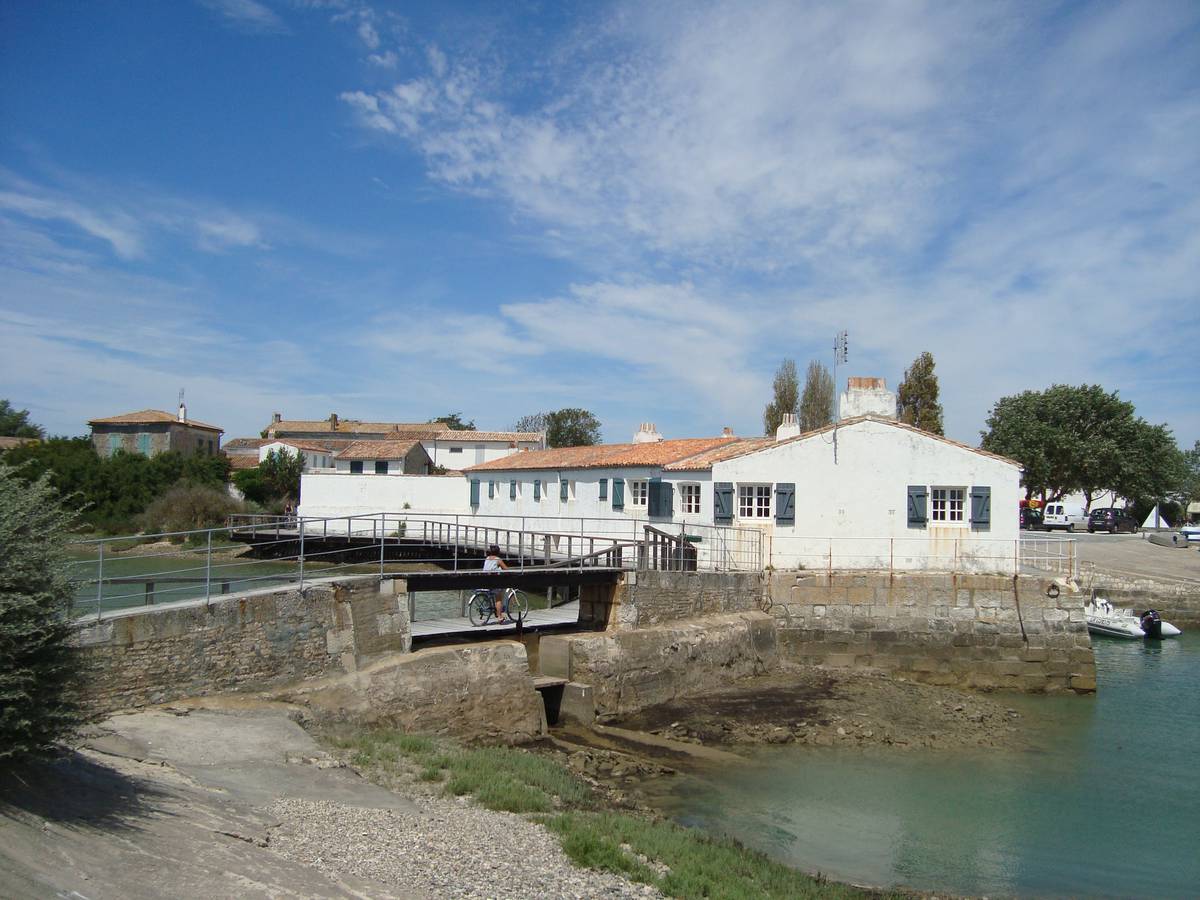 Loix en Ré - Hotel*** Restaurant Le Grand Large - Ile de Ré